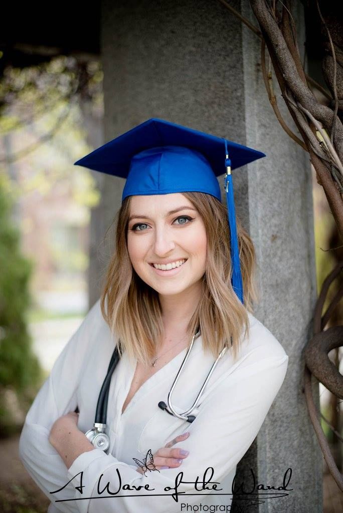 Senior Portrait Sessions - A Wave of the Wand Photography