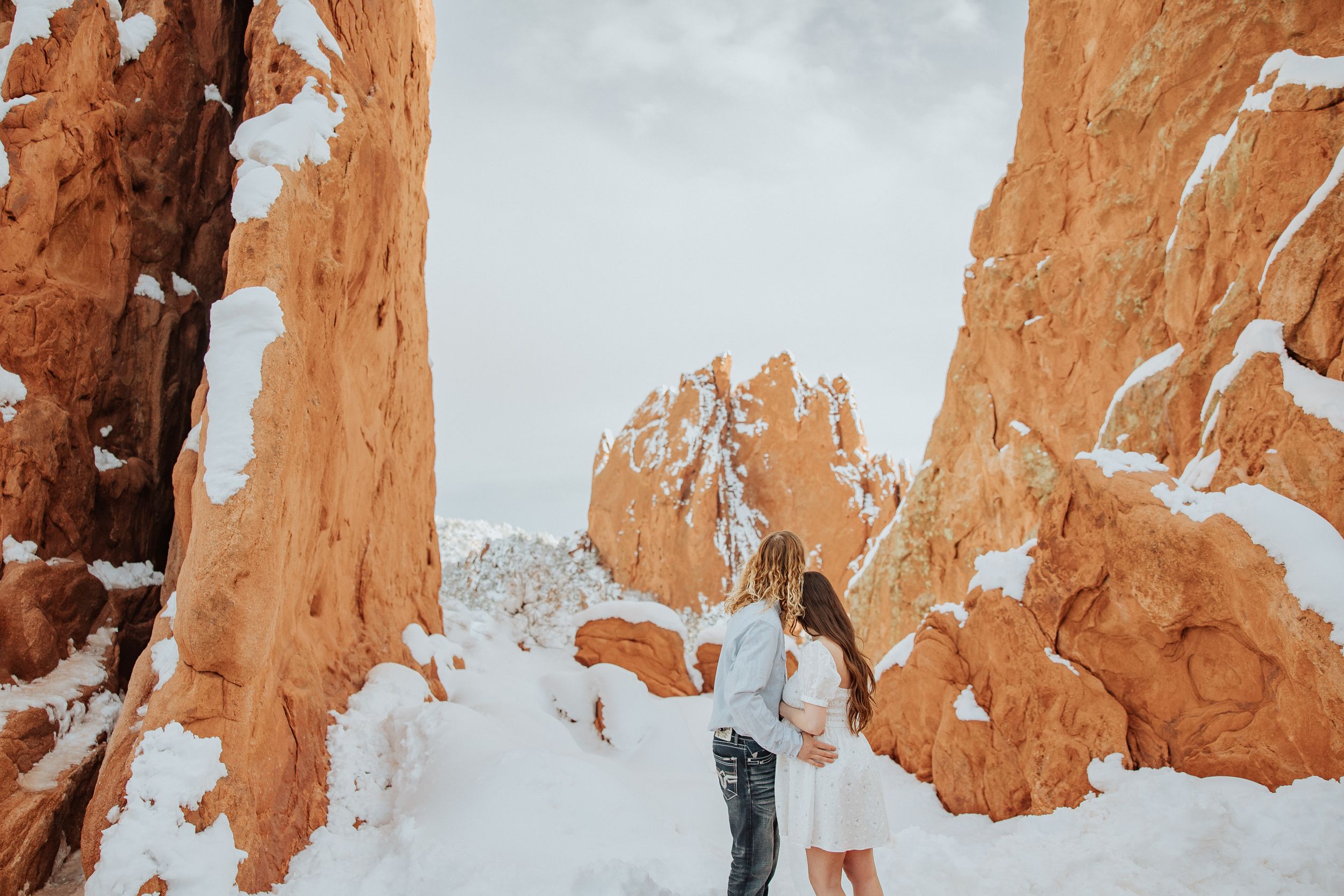 Faith + Tyler Garden of the Gods Maternity Session - Ali Garcia Photography