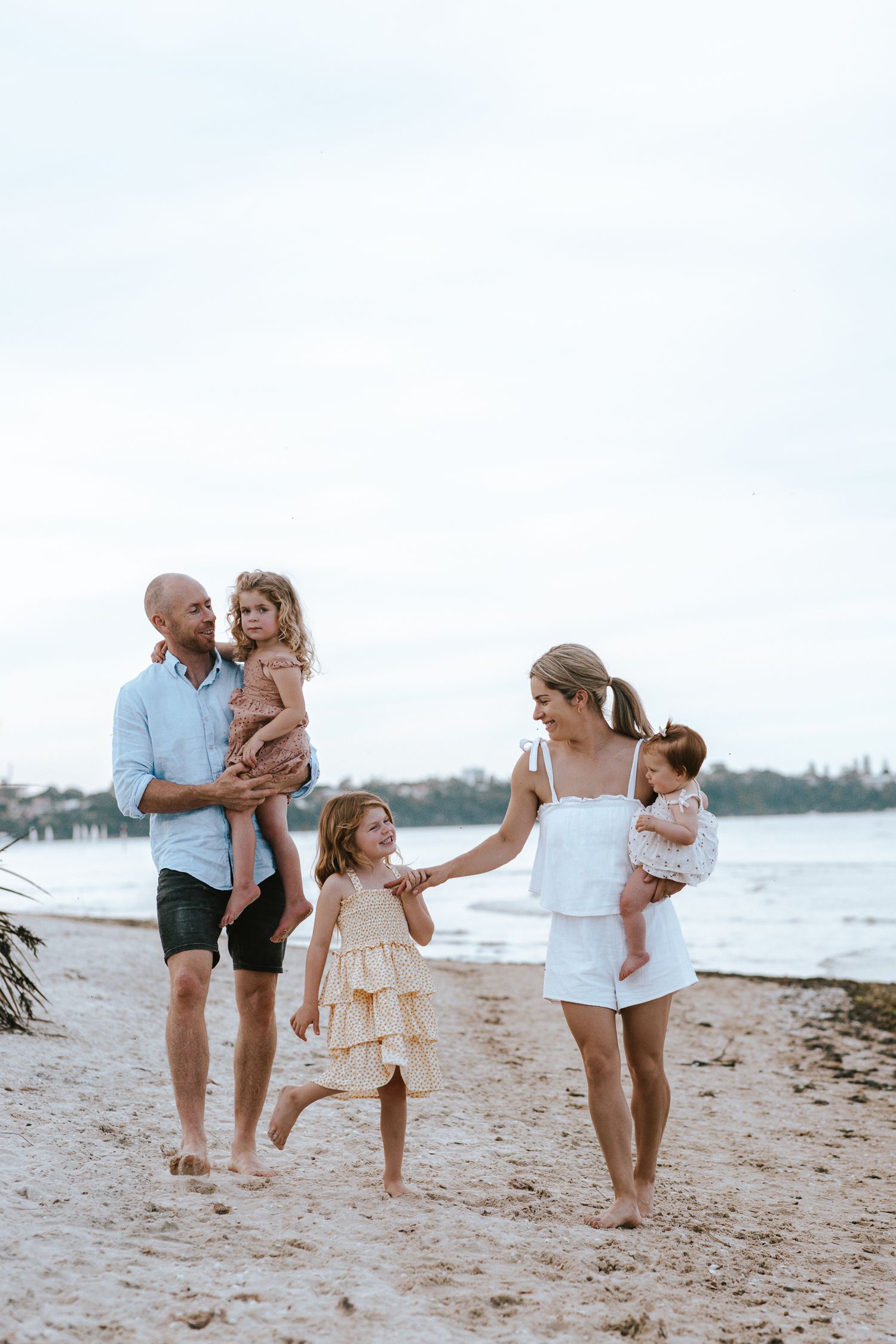 What to Wear to a Family Portrait Session in Fremantle & the River ...