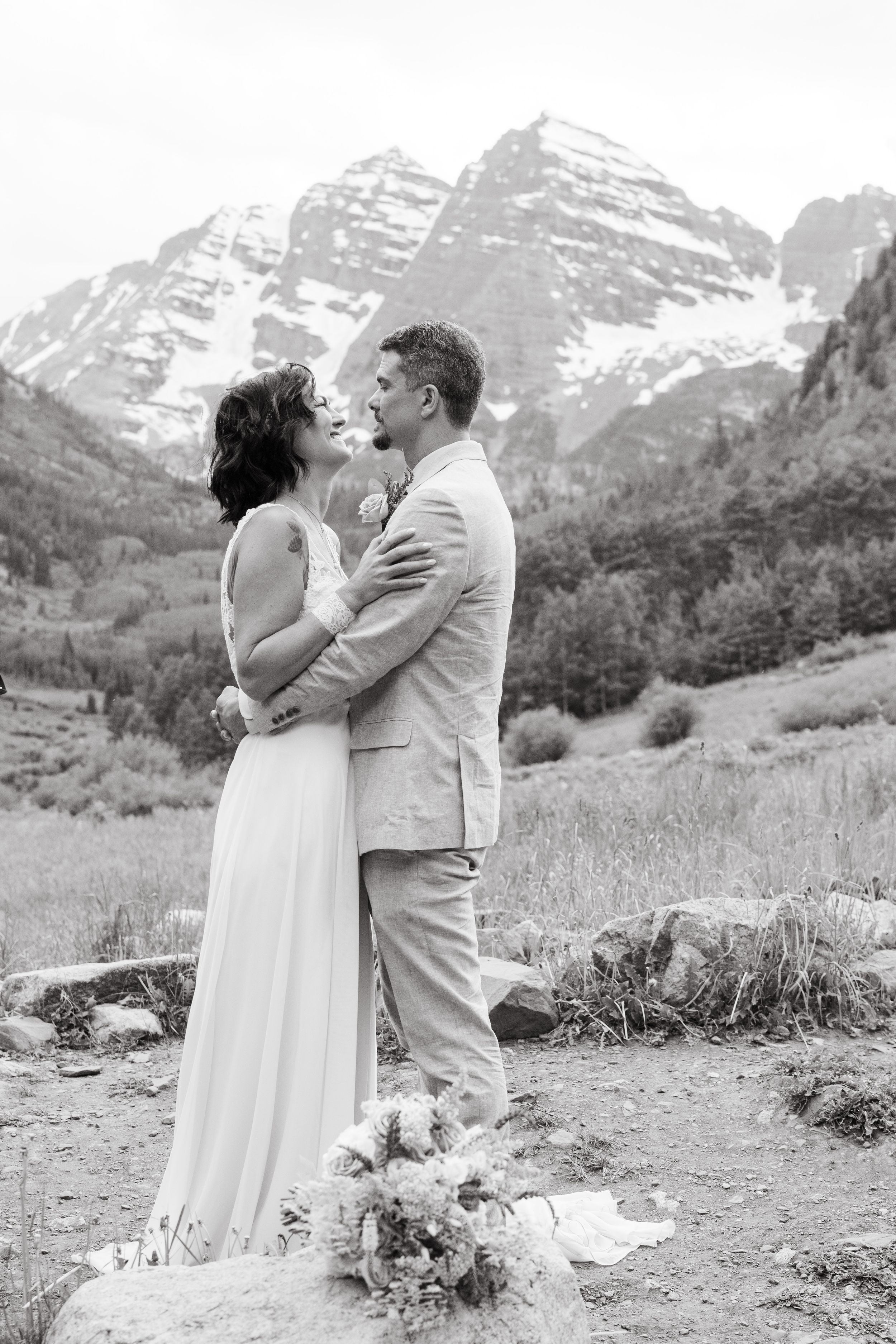 Maroon Bells Elopement Aspen Colorado | Nicole + Robin