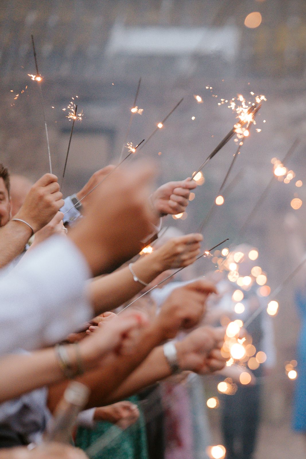 Capturing the Magic: A Guide To Stunning Sparkler Photos on Your ...