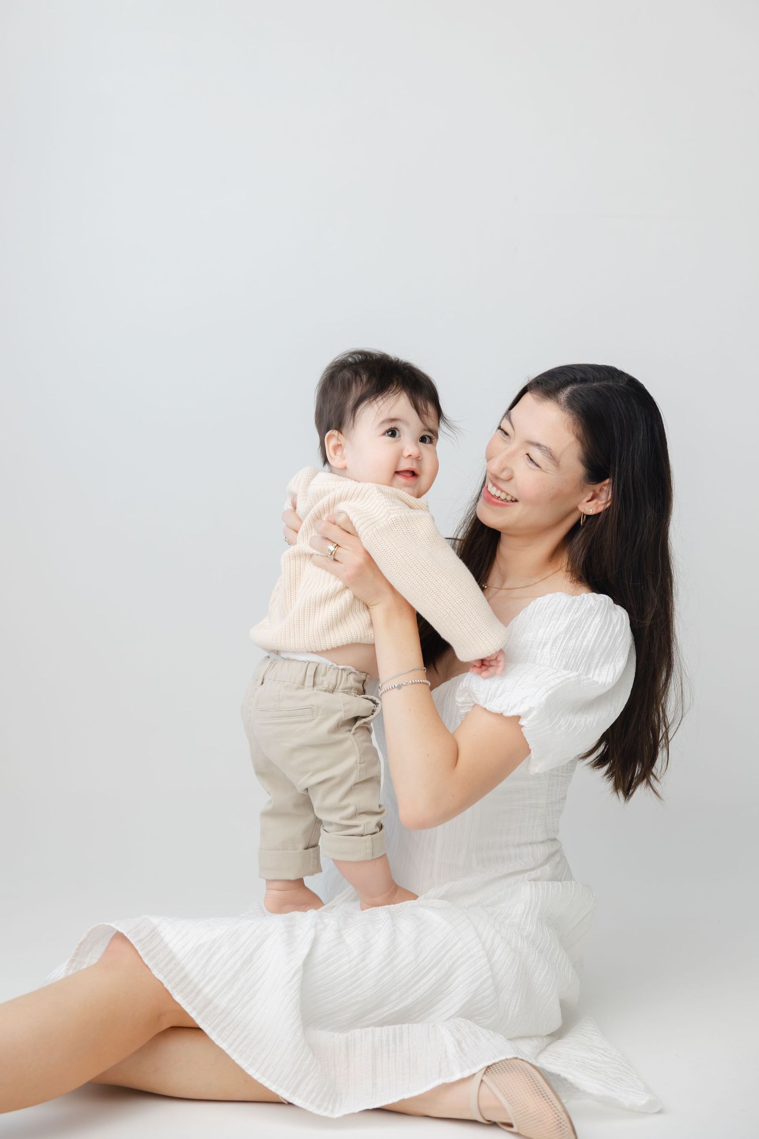 What to Wear for Family Photos in Indianapolis: Soft, Romantic, and ...