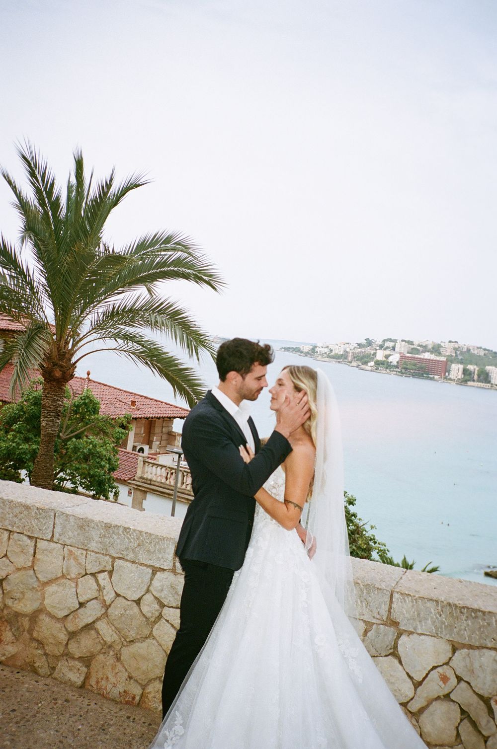 Sonya Le Photography Film & Digital Wedding Photographer Super 8 ...