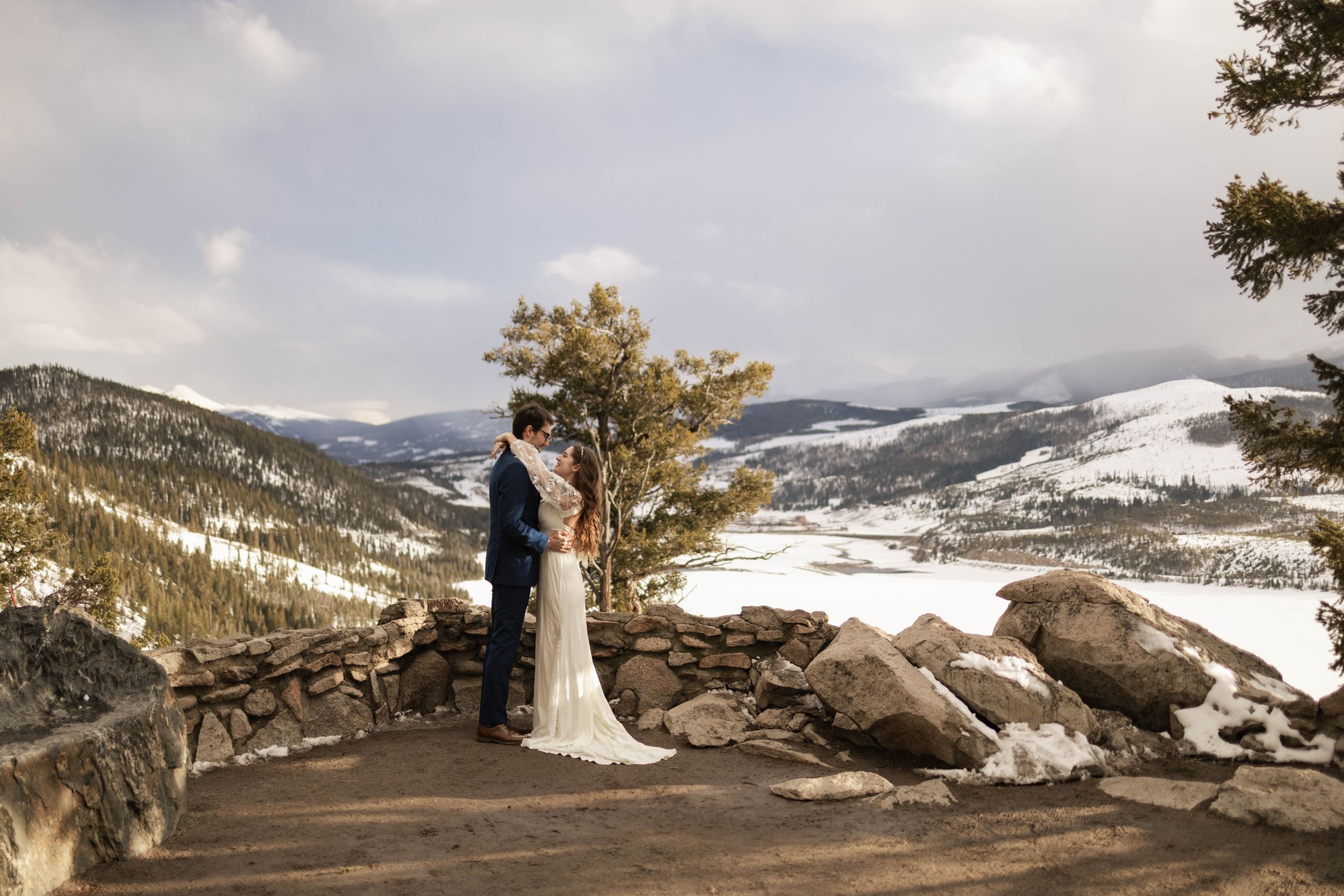 Leann Moments Photography | Colorado Wedding & Elopement Photographer