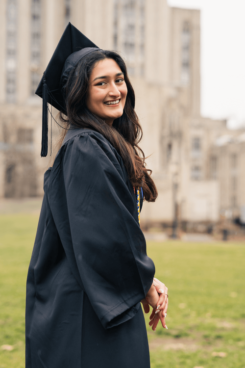 10 Must-Try Graduation Poses In 2025 (With Examples)
