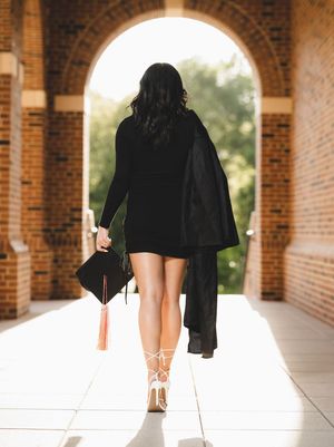 10 Must-Try Graduation Poses In 2025 (With Examples)