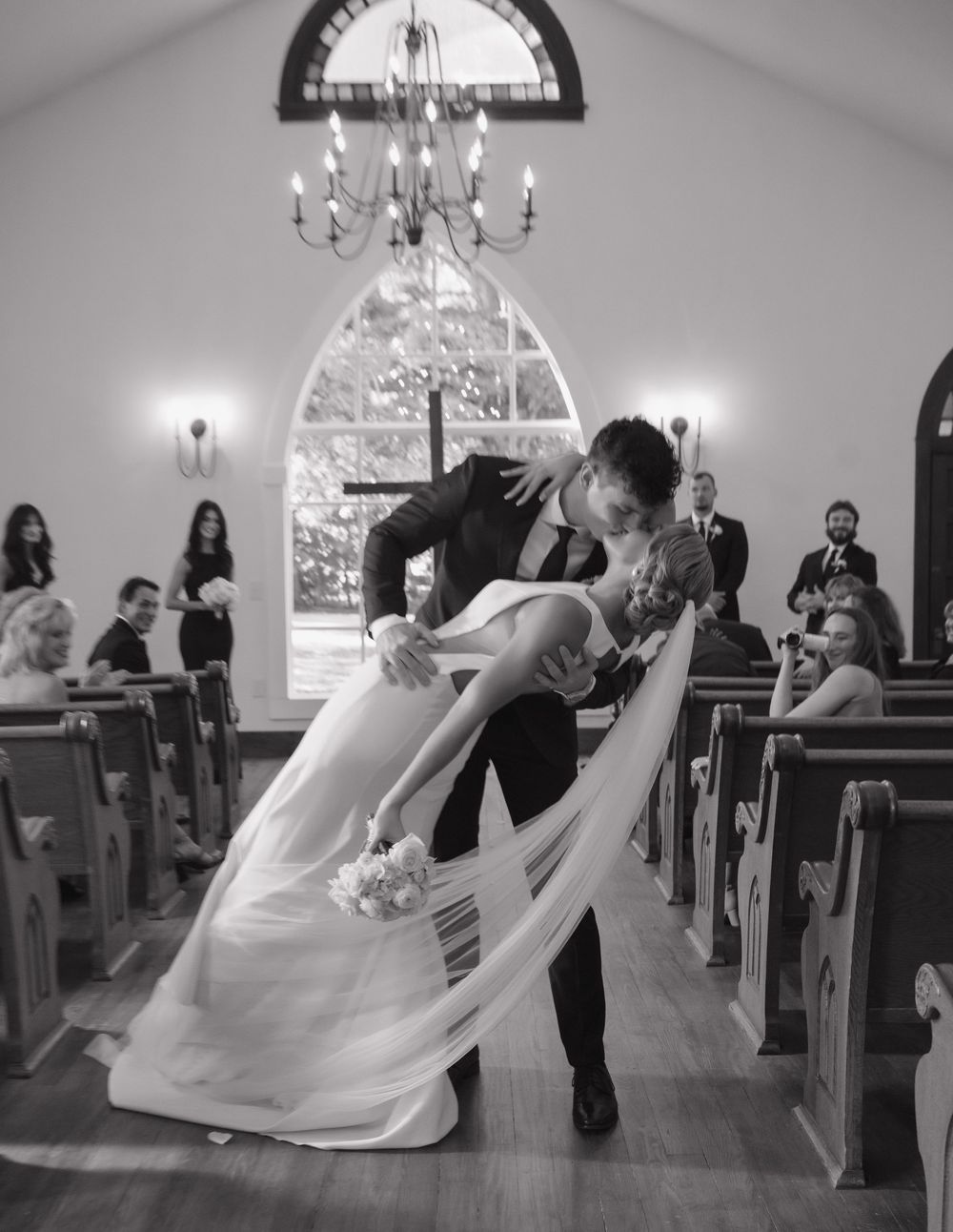 How to Get the Perfect First Kiss Photo (Without a Photobomb) - Alyssa ...