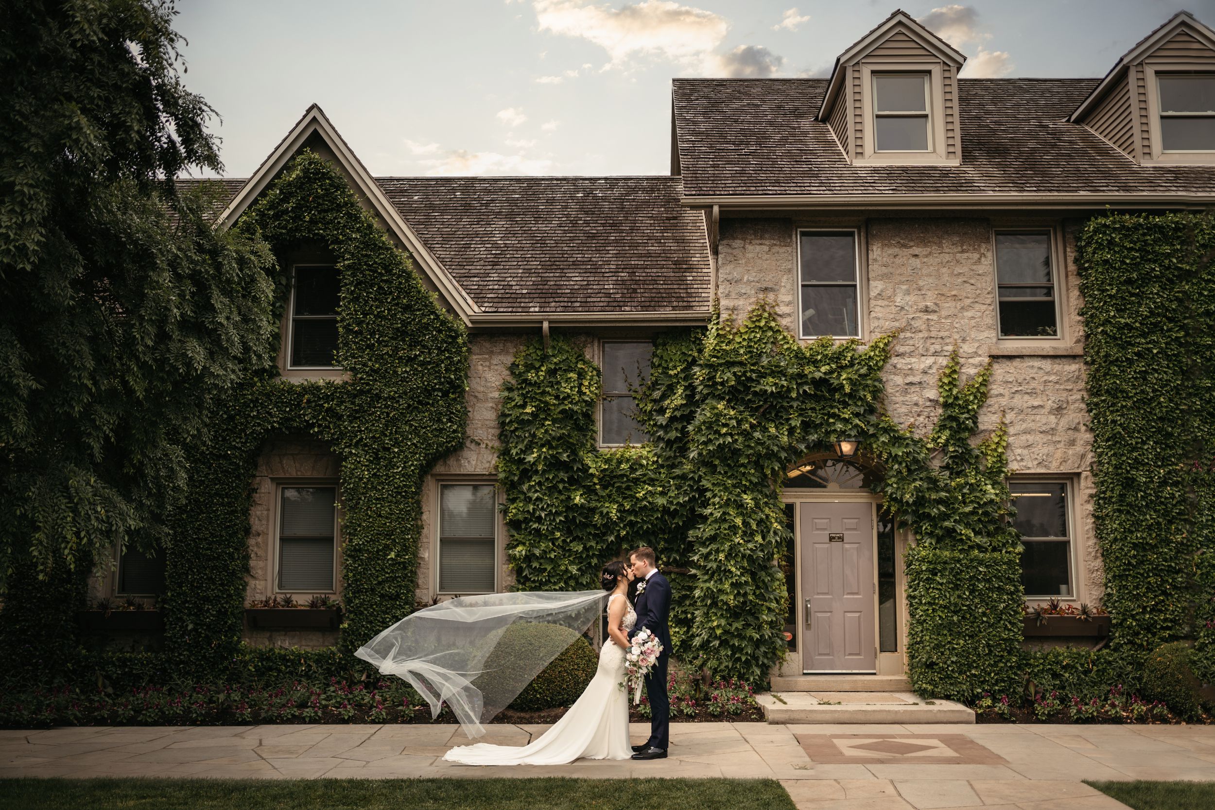 Geoff Shaw - Hamilton Wedding Photographer