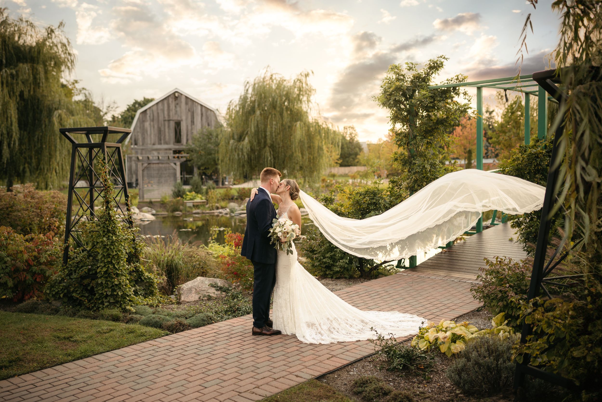 Geoff Shaw - Hamilton Wedding Photographer