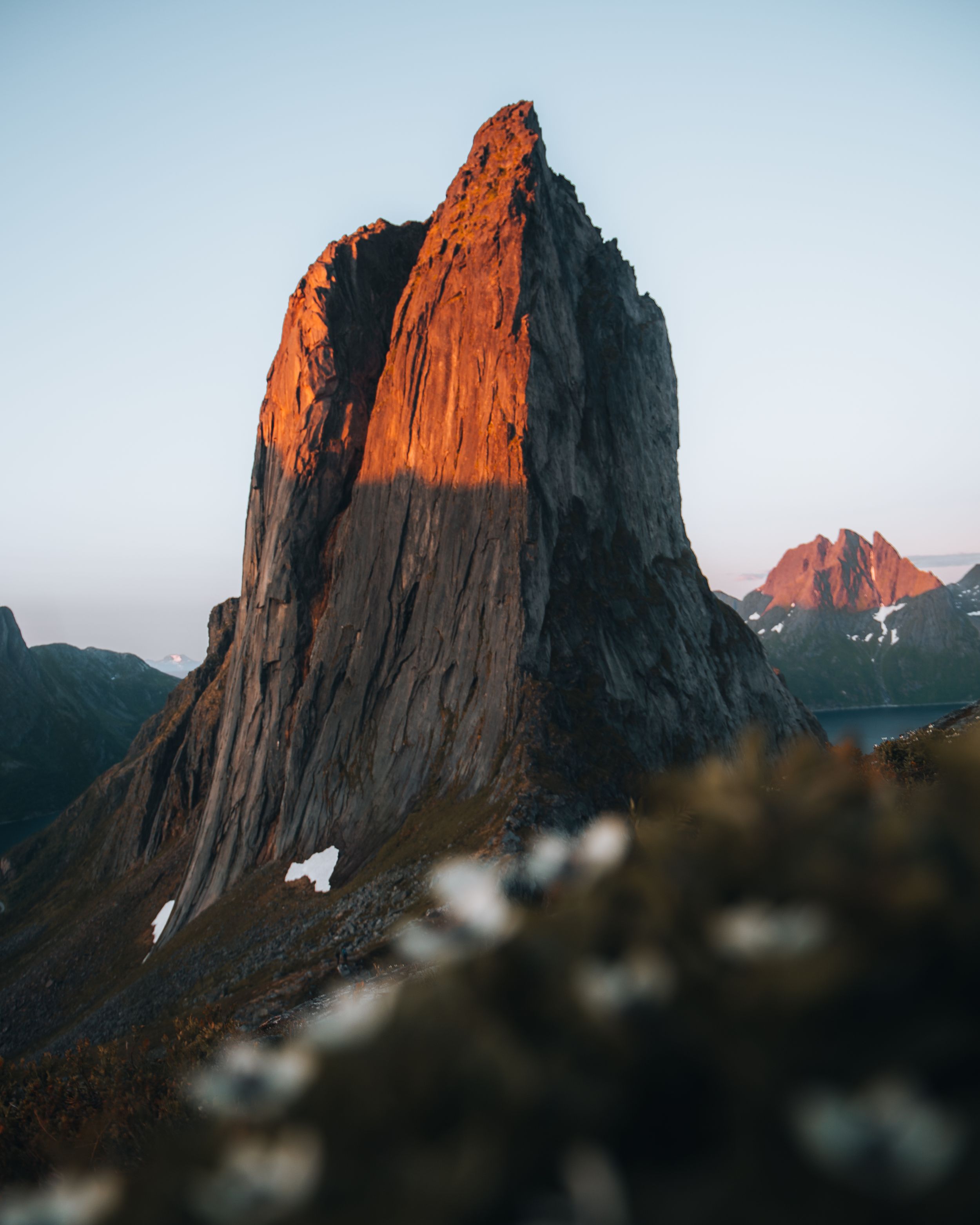 4 best hikes on Senja Island, Norway - experience the midnight sun ...