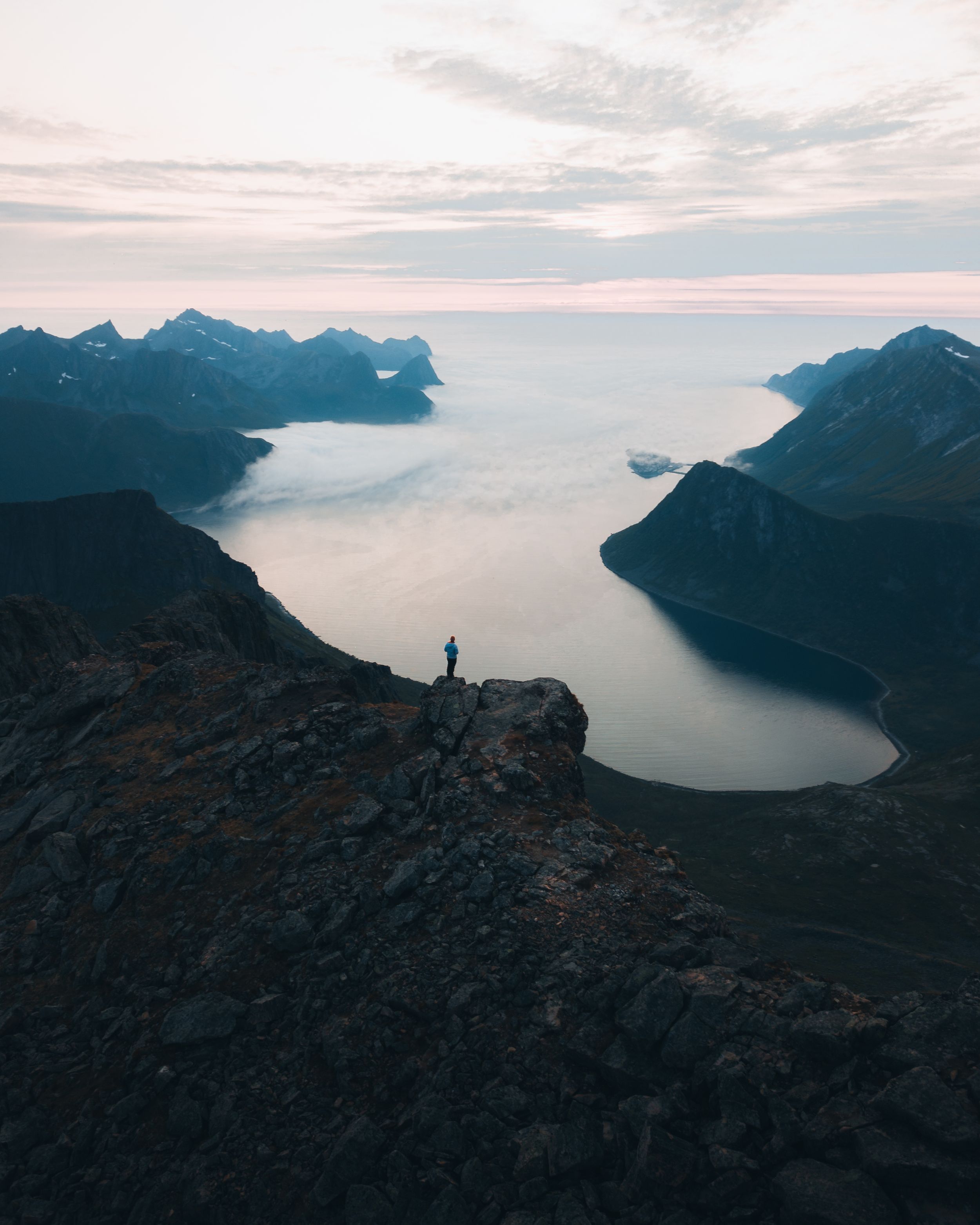 4 best hikes on Senja Island, Norway - experience the midnight sun ...