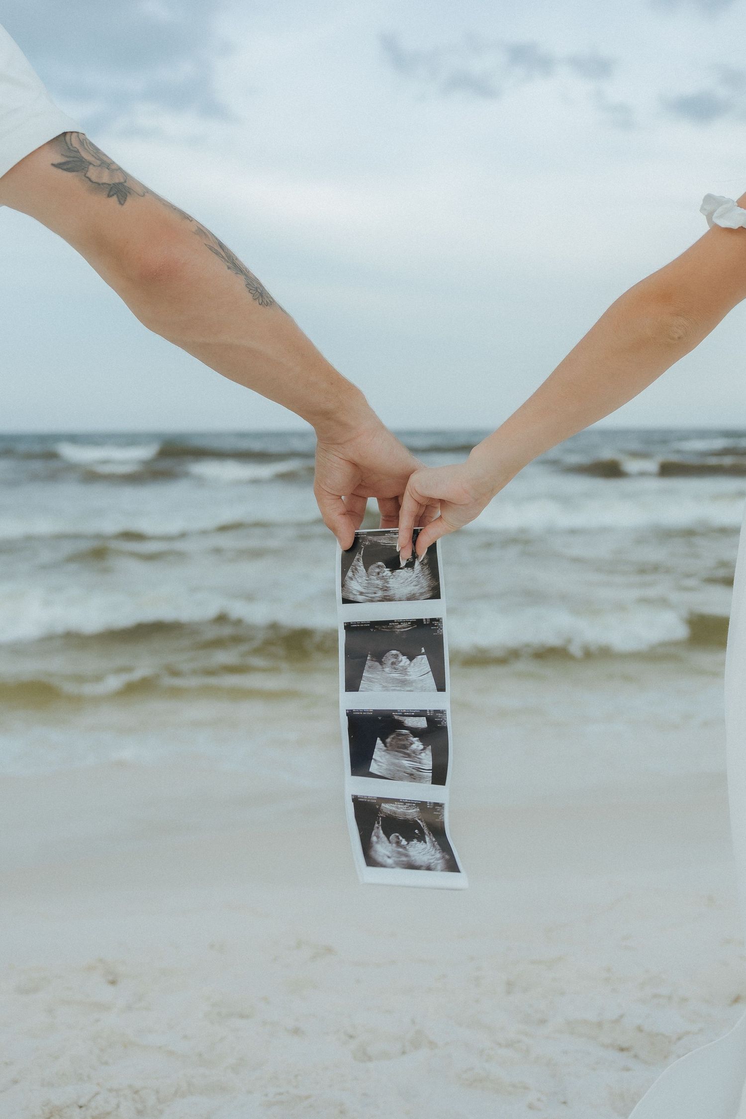 A Beachside Surprise: Baby Announcement + Gender Reveal in Destin ...