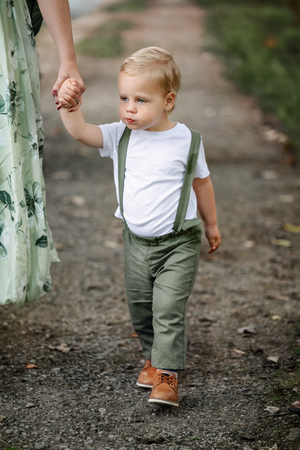 Picture-Perfect Family Outfits - Carlie Jane Photos