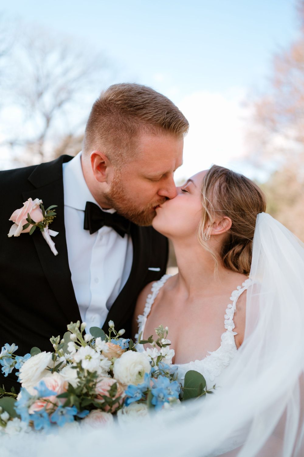 Magnolia Hues Photography - Raleigh Luxury Wedding Photography