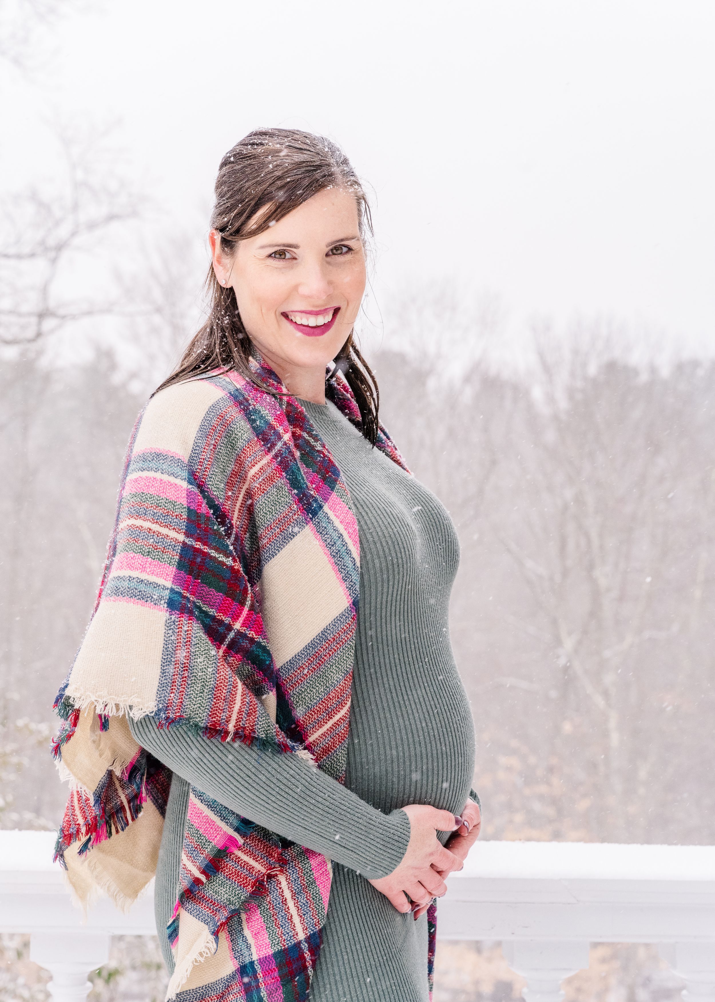 Olivia and Dan's Maternity Session - Courtney Caroline Photography