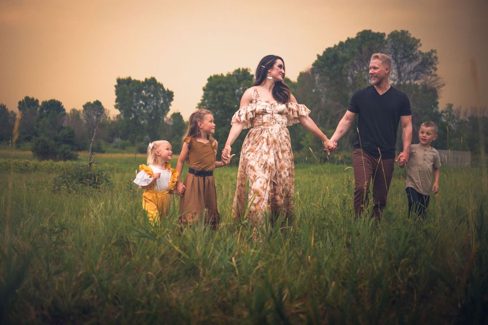 Wisconsin Summer Family Sunset Session - Jaimeann Designs Photography ...