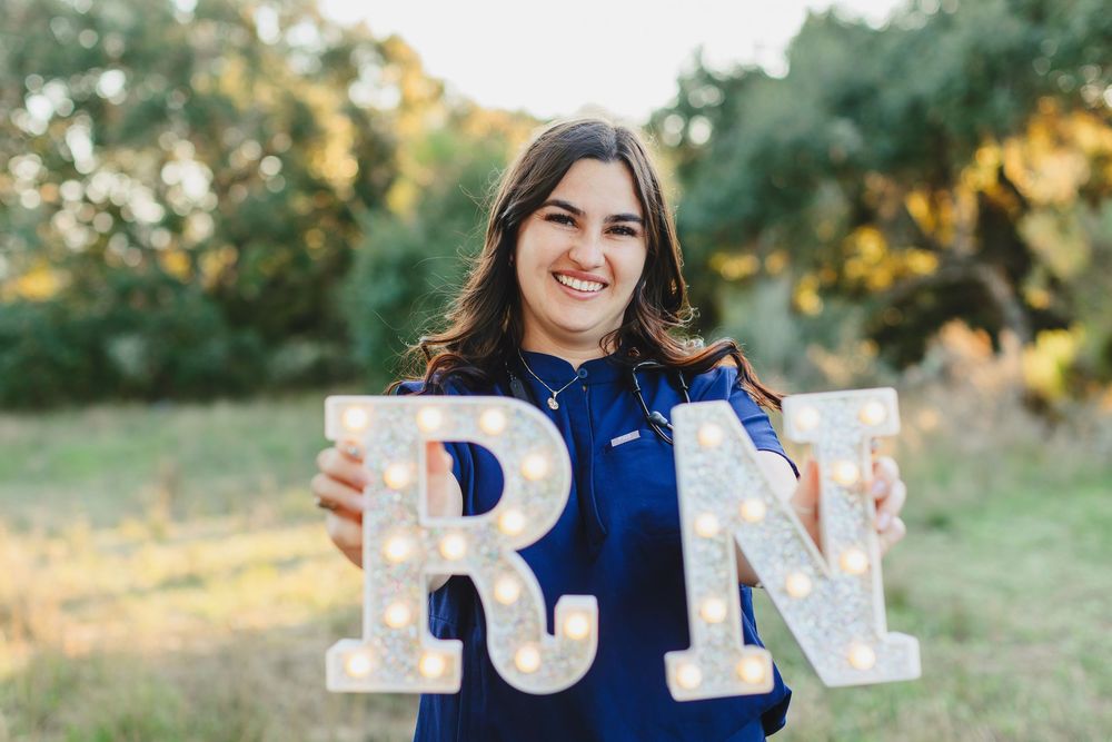 Alexa's Cap and Gown Session at Ken Adam Park - Elm Photography