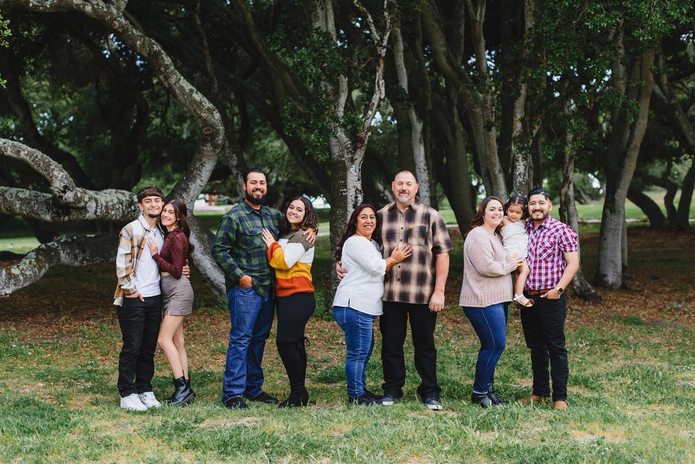 Lompoc Family Portraits | Selena's Family - Elm Photography