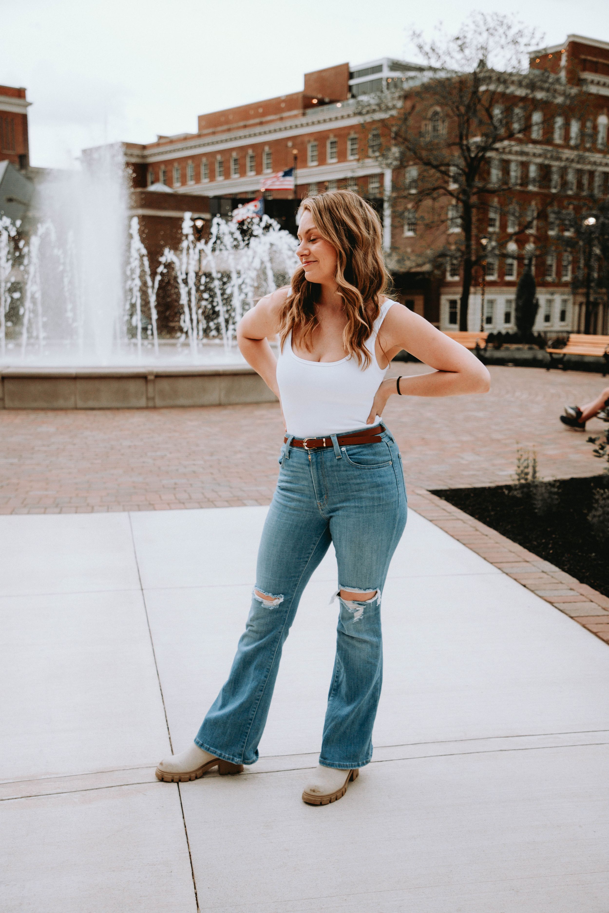 Taylor Thompson Photo + Video