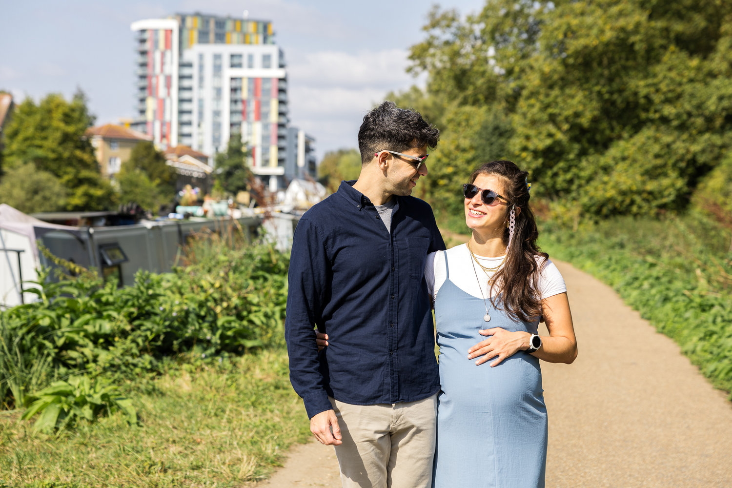 How I capture real moments during pregnancy photoshoots | Hackney ...