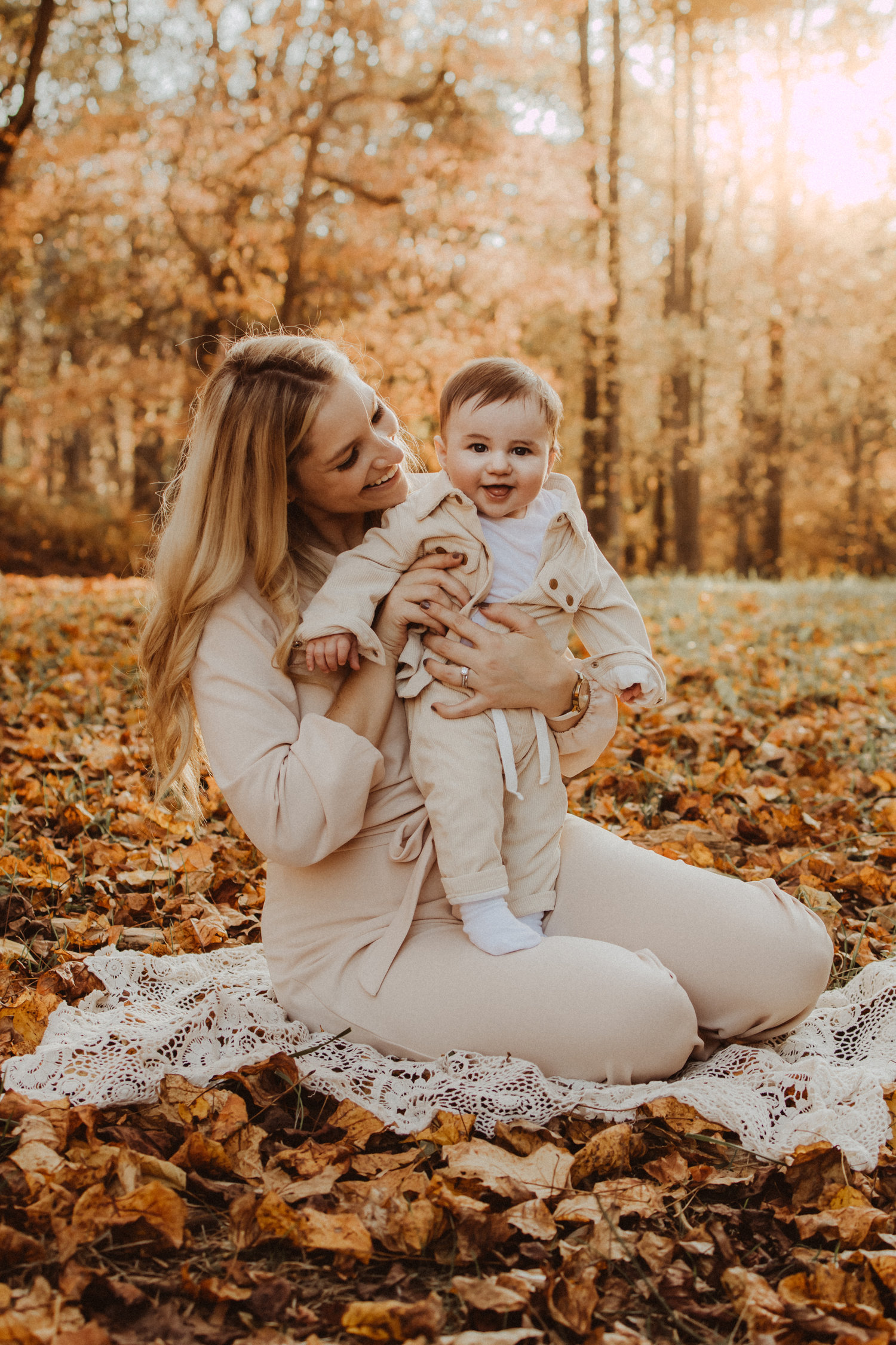 Family Milestones and Motherhood Photography - Laney G Photography New ...