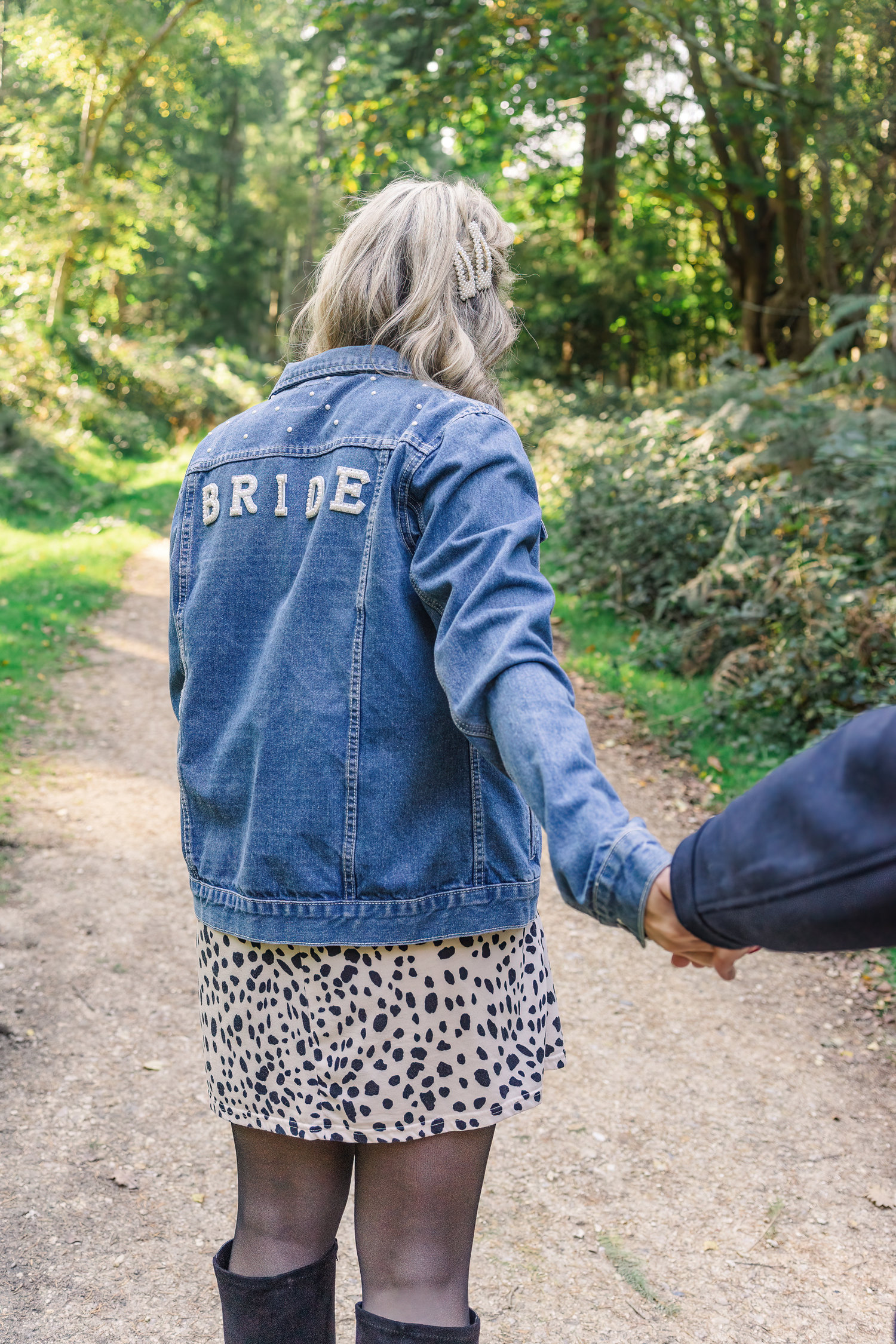 Autumnal New Forest Engagement Photo Shoot - Faye's Photos