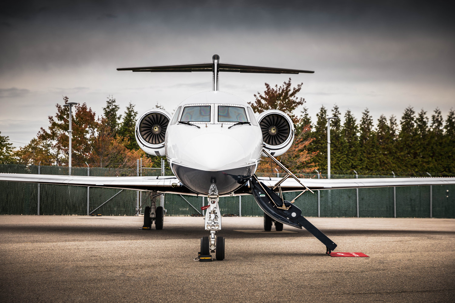 SAMI JO STUDIOS - Private Jet Photography
