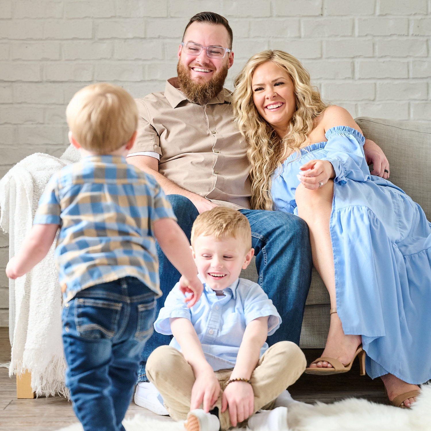 In-studio with the oliver Family - Soots Photography - High-Volume Schools, Sports & Seniors