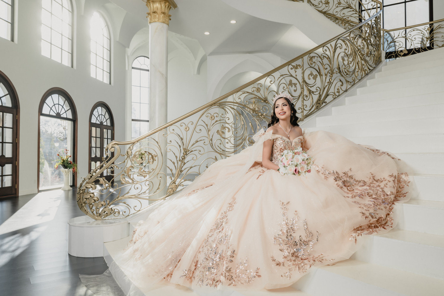 White Swan Castle Quinceanera - Pilar - Lorenzo Tinoco Photography