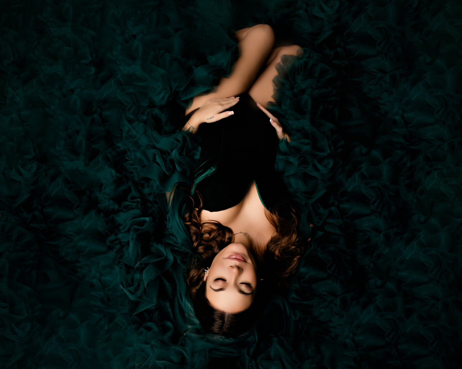 Fine Art Maternity Photoshoot in Marion Indiana - Tiffany Bergamino ...