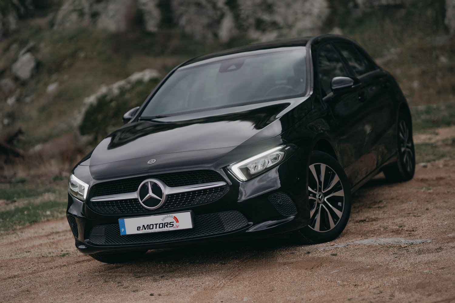 MERCEDES-BENZ A250e Style Plus - e.MOTORS wp - Comércio de Automóveis