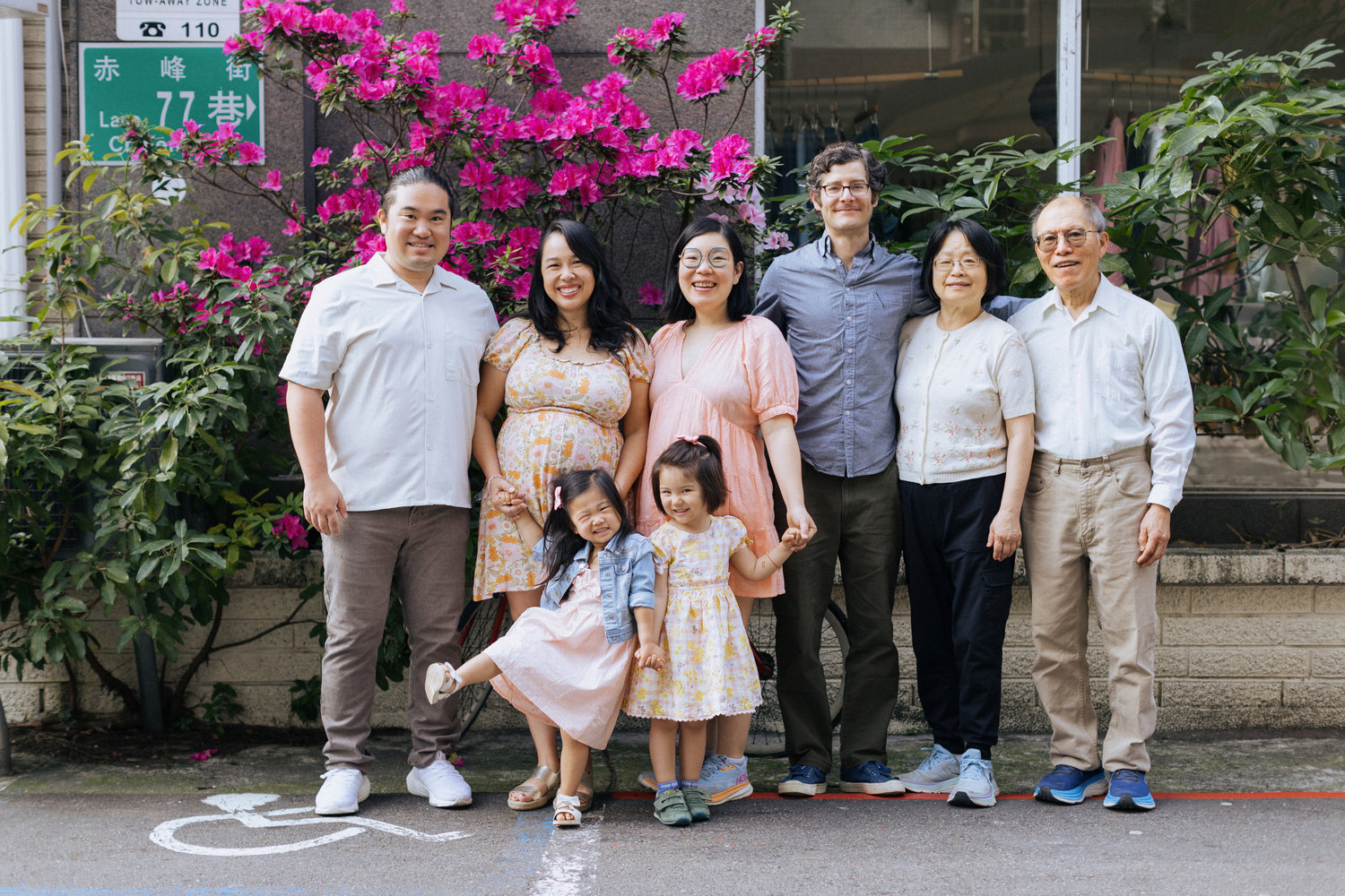 Family Photoshoot at Chifeng Street - Taipei Taiwan Photographer ...