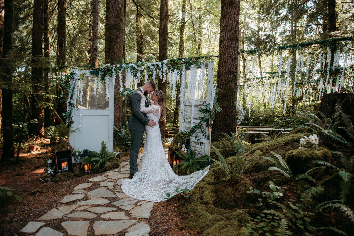 Twilight Inspired Weddings - Charlotte Ann Photography ┃ Forks ...