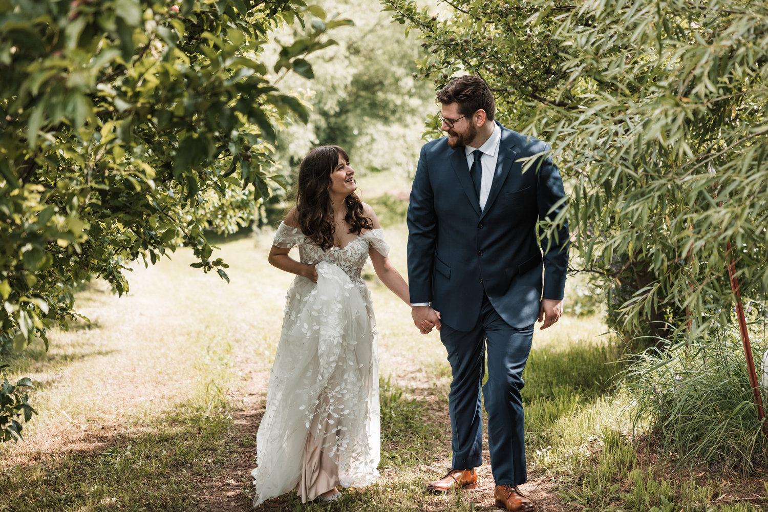 Chloe & Garrett's Hood River Country Estate Wedding | Hood River ...