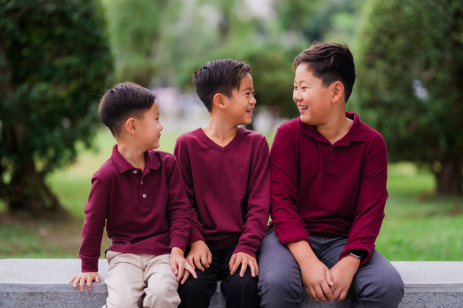 Family Christmas Card Photos in Taiwan at Sun Yat-Sen Memorial Hall and ...