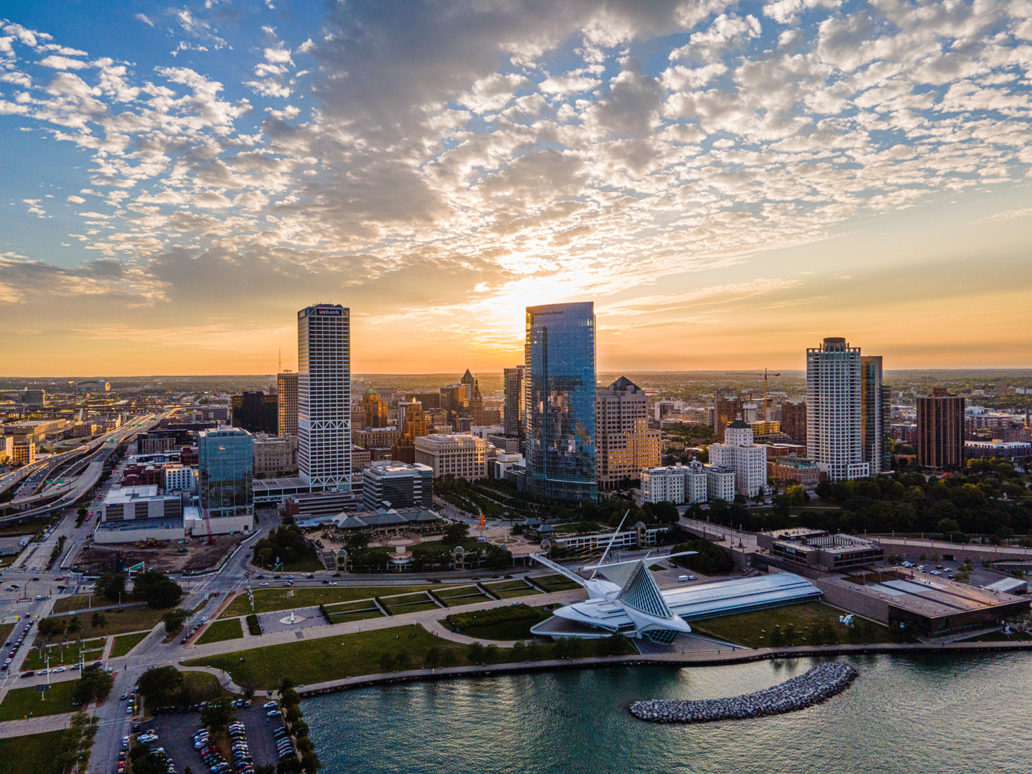 Above MKE | Milwaukee Drone Photographer