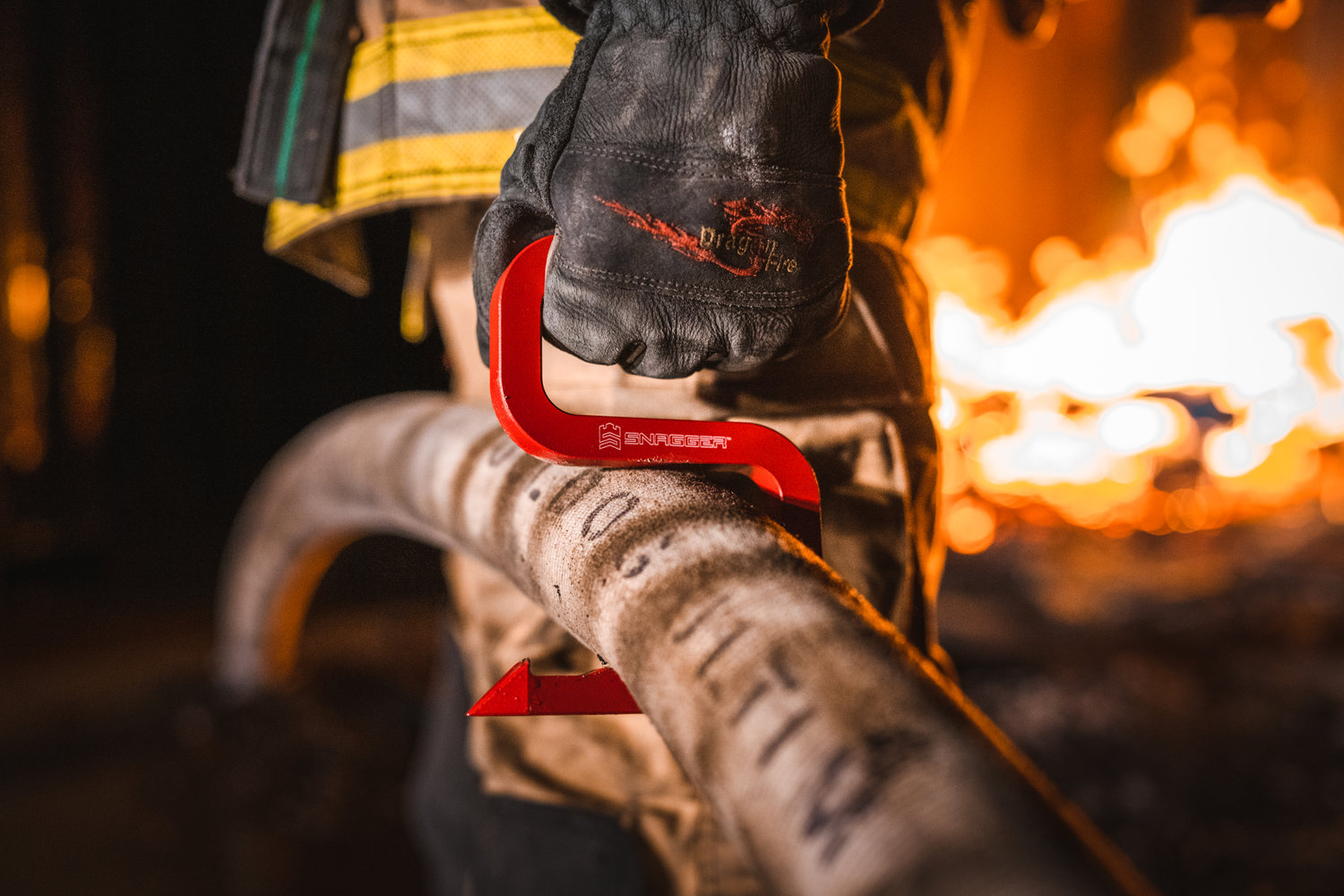 Motis Fire - ALEX BRIERE