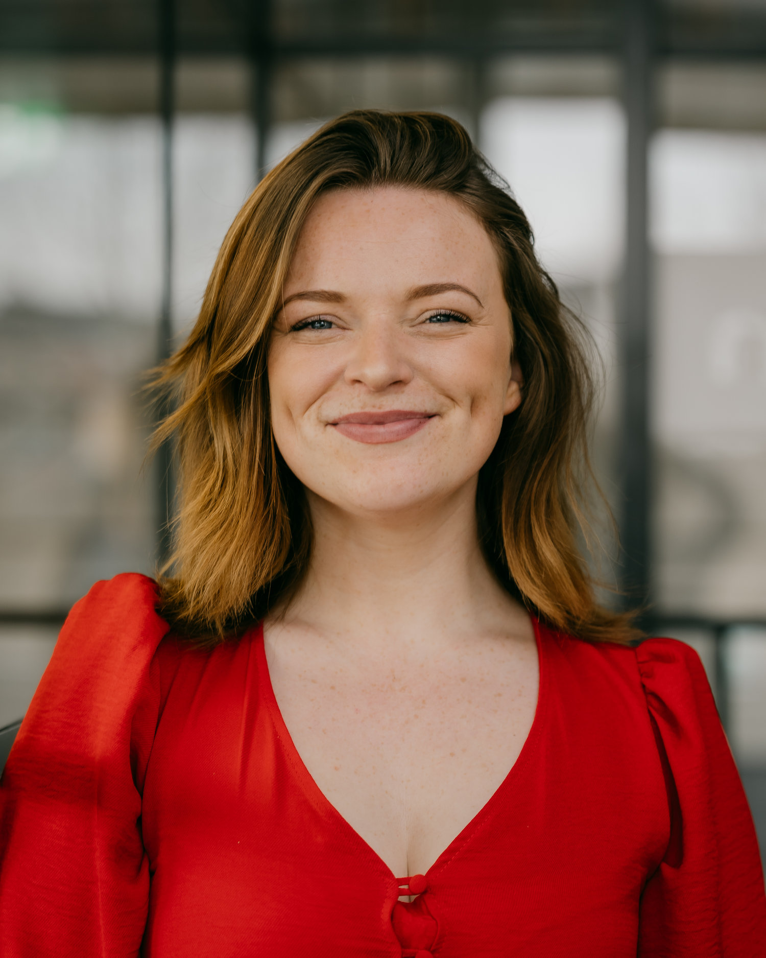 Headshot - we come to you - Gabriella Fuzi Photography