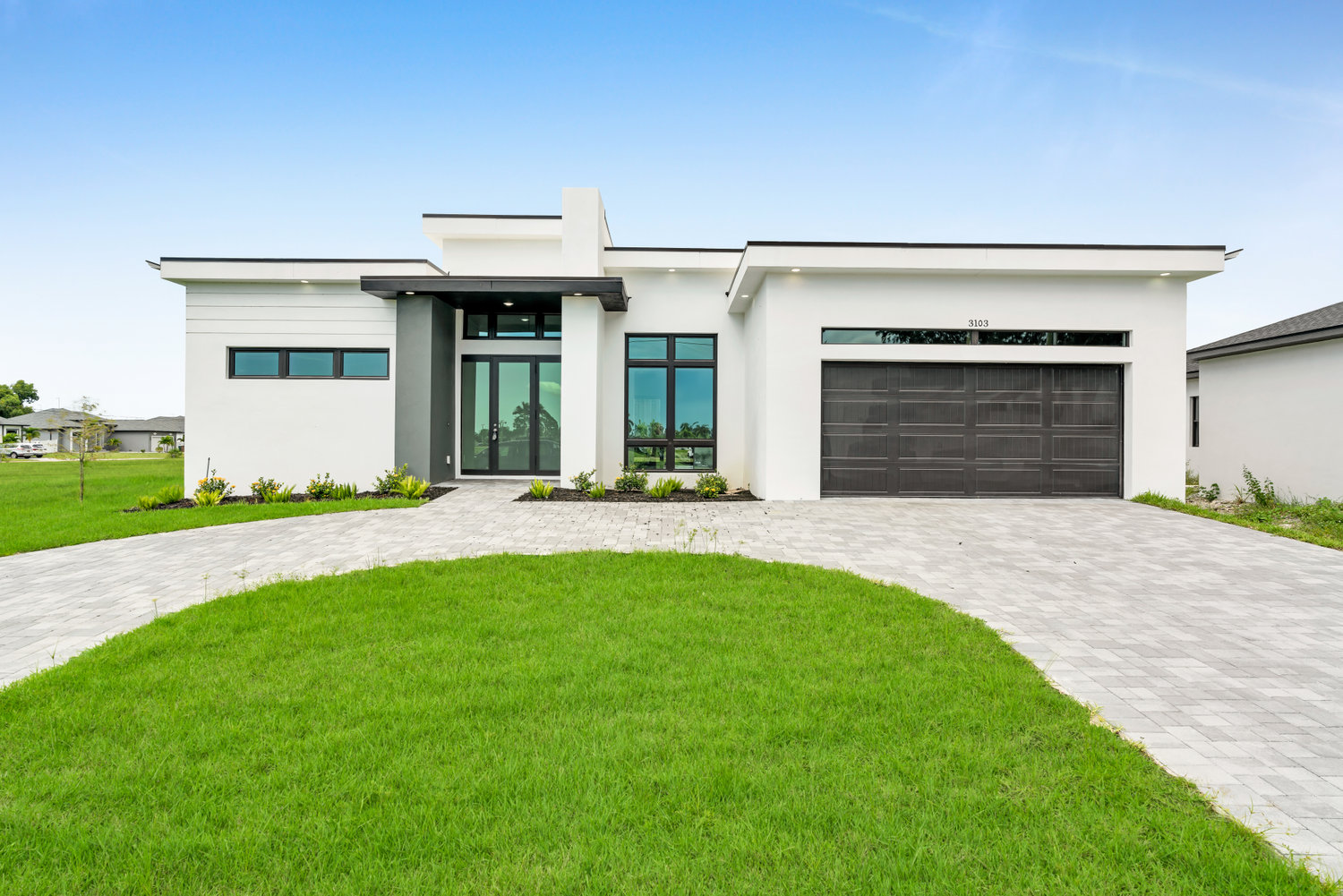 Listings - Max Visual Media