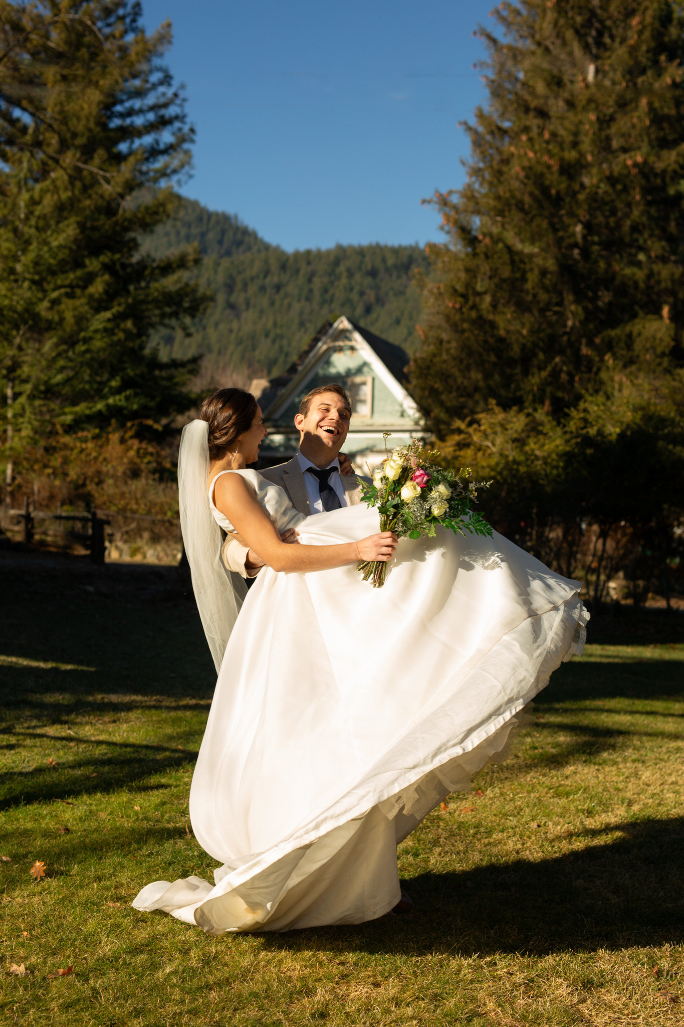 Timeless Elegance and Vintage Charm at The Bluebird Inn - Stradley Photography