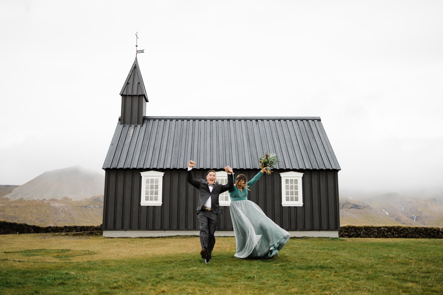 Ashton + Josh - Sunday & White Studio