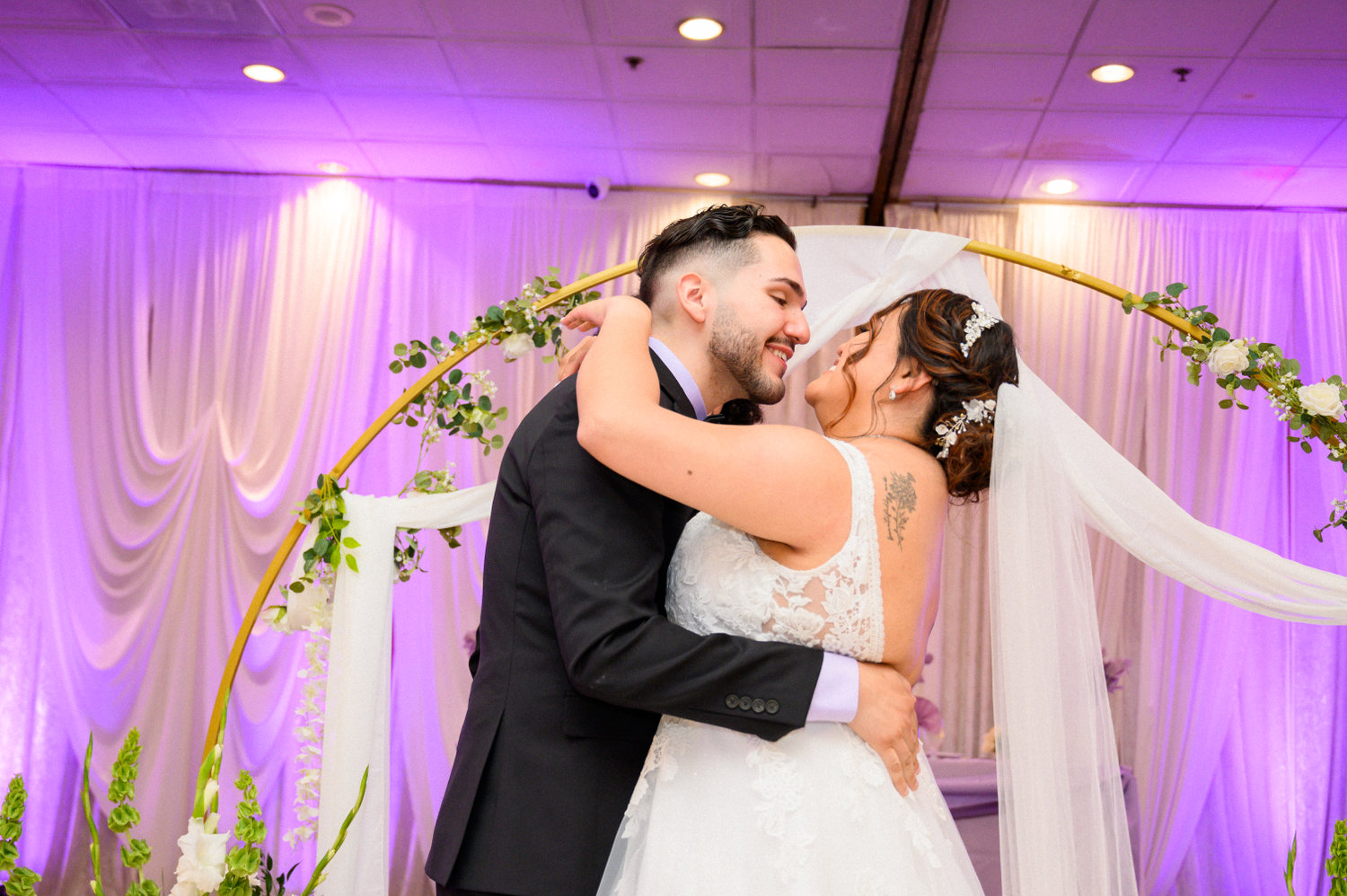 Love, Laughter & a Whole Lotta Dancing: A Dream Wedding at Niko’s ...
