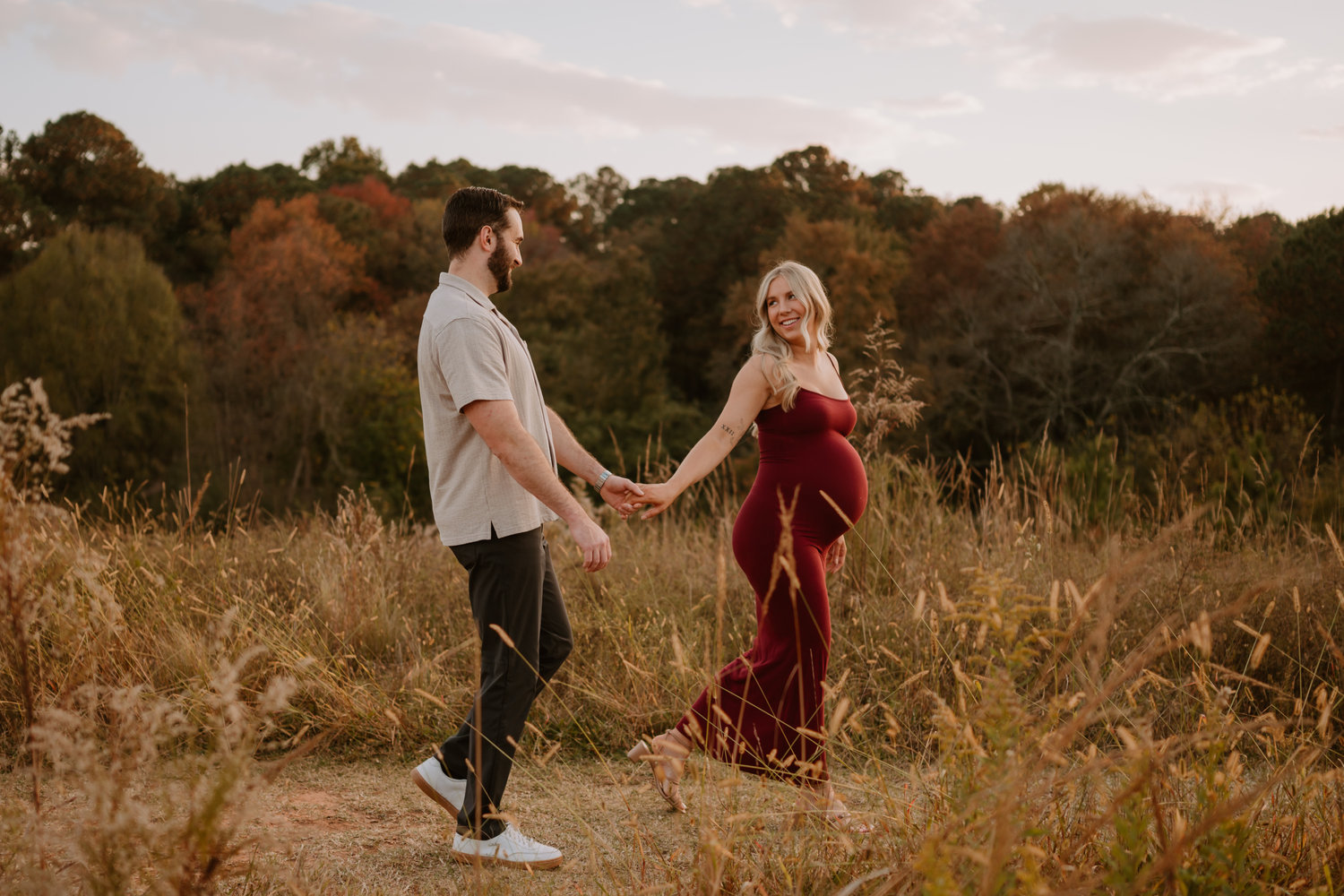 Maternity Session Inspiration: Soft Light and Fall Colors - Blythe ...