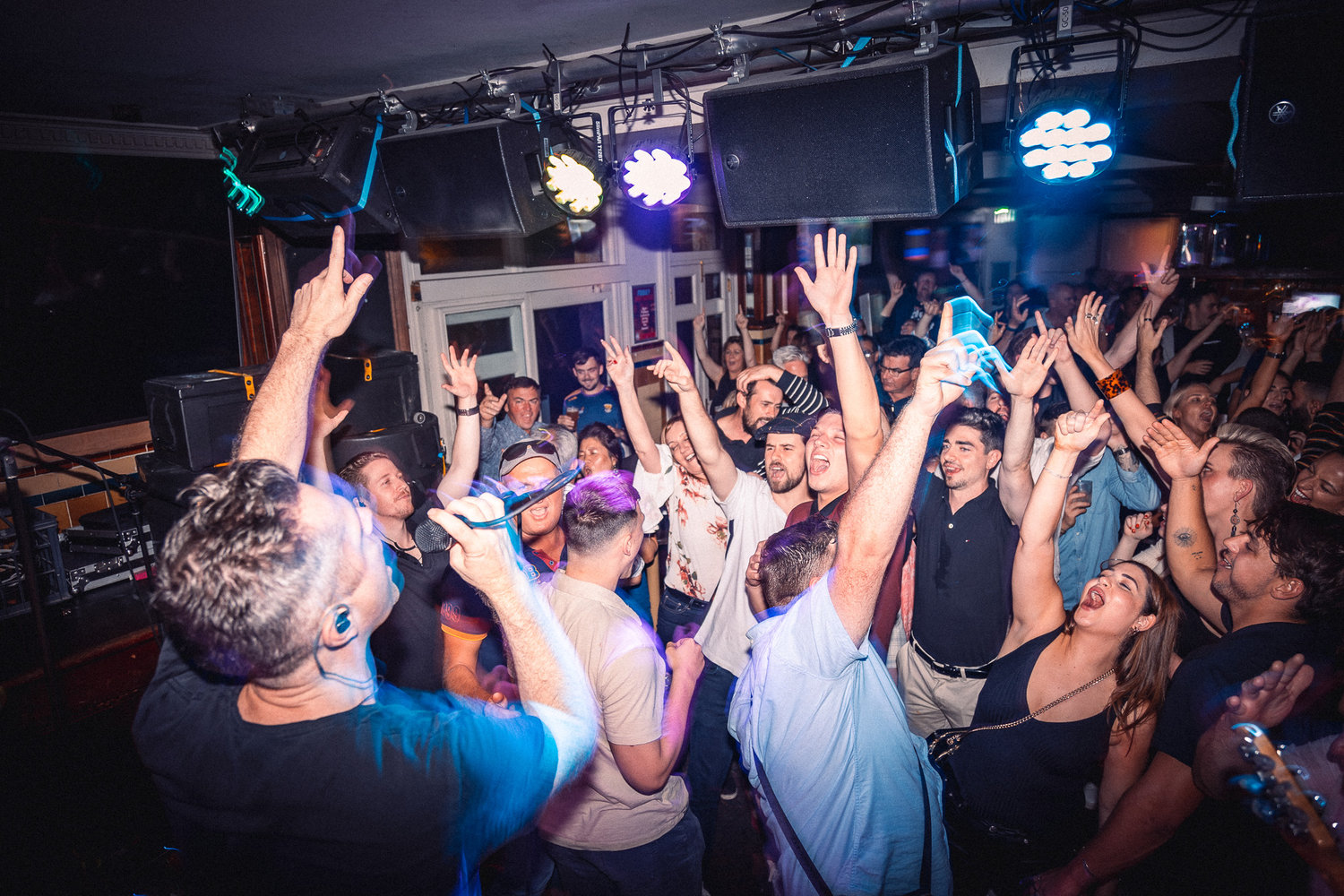 About - The Shott Boys