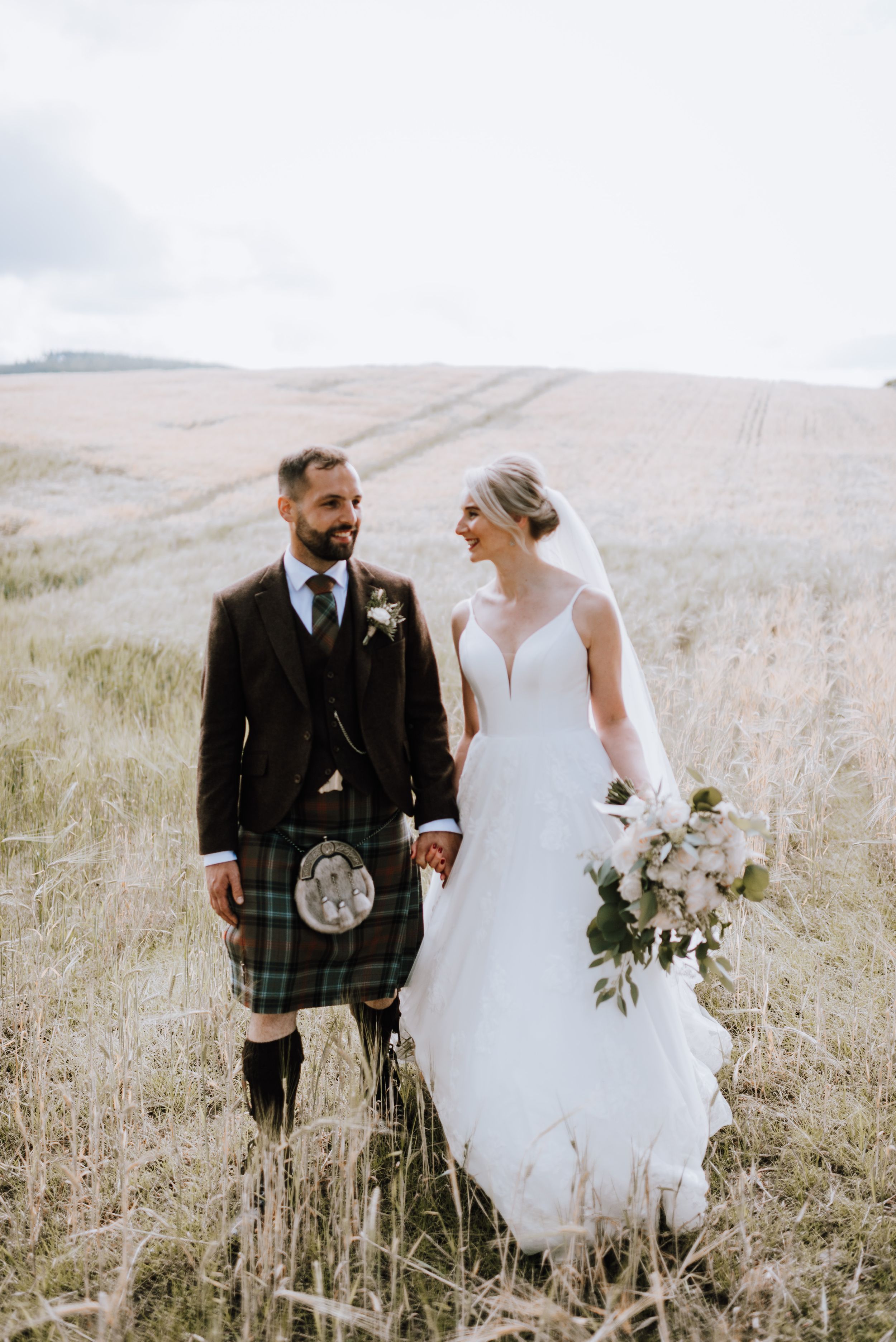 Natural and Creative Aberdeen Wedding Photographer // Calum Riddell