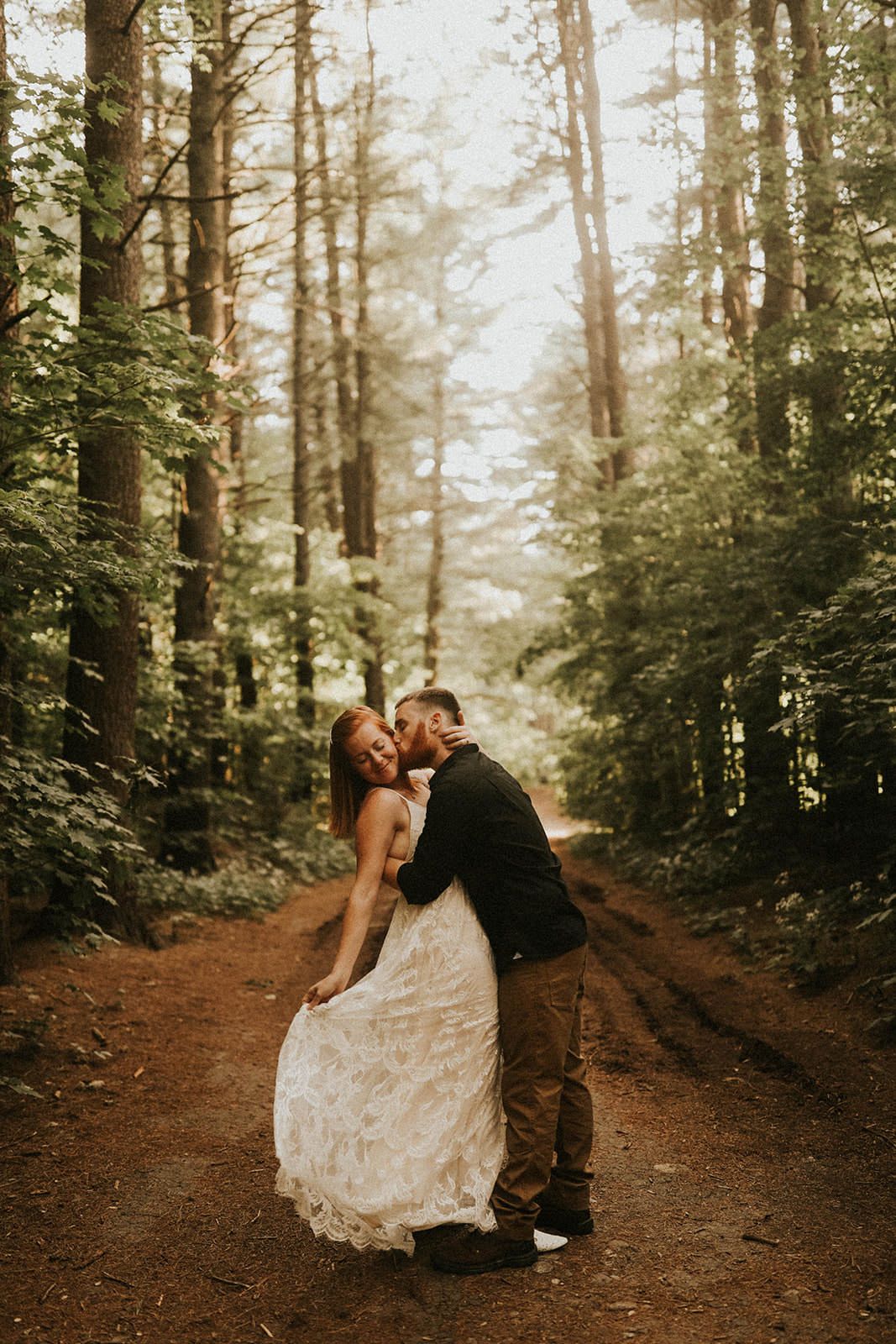 About Robin - New Hampshire Wedding Photographer