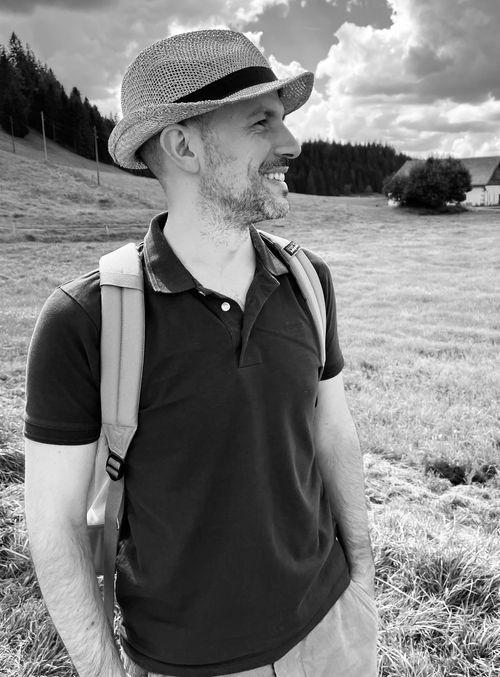 A Propos - Hugo Rodrigues